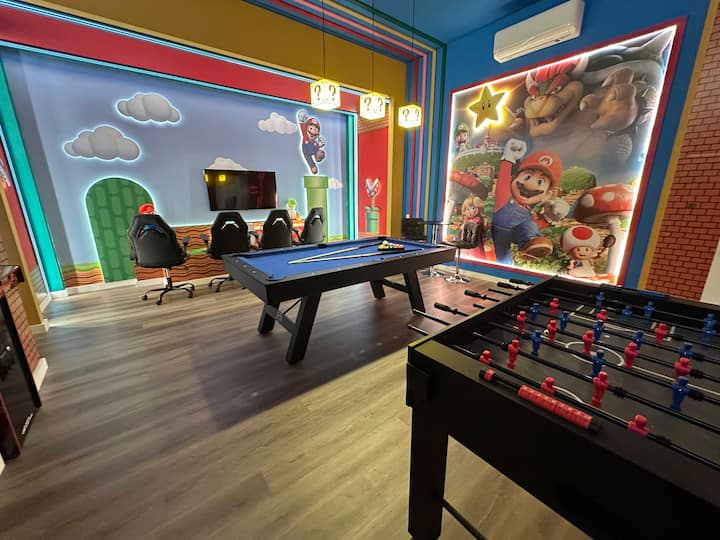 Luxury 11br Home With Game Room Near Disney - Orlando, FL