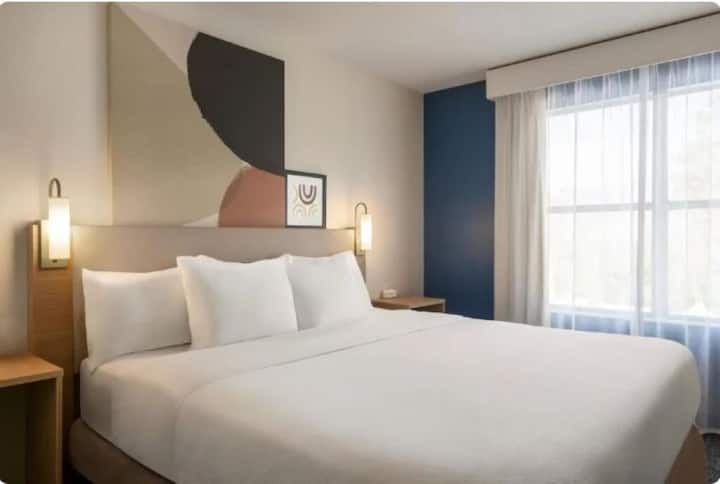Comfortable Room For Couples Near Icon Park - Orlando