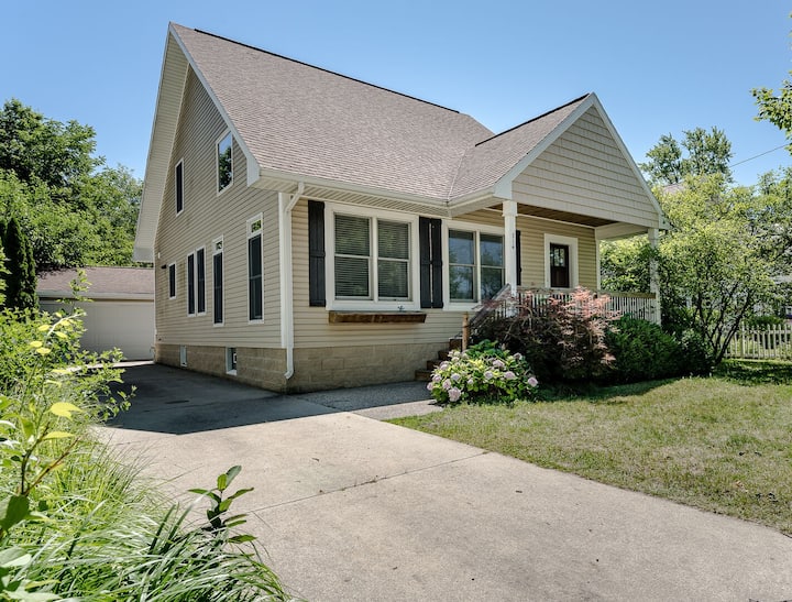 Great Spring Lake Vacation Rental - Grand Haven, MI