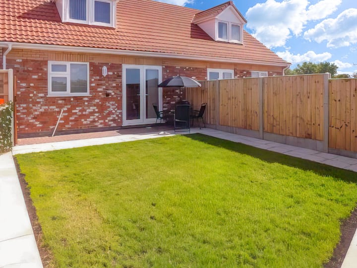 Rosedene Cottage Two - Uk48605 - Ingoldmells