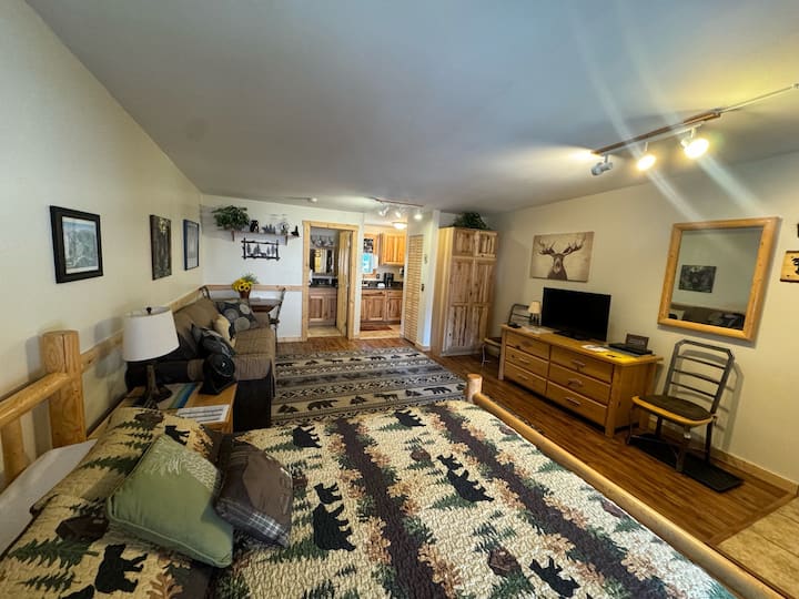 Chateau Rouge - 108 - Red Lodge, MT