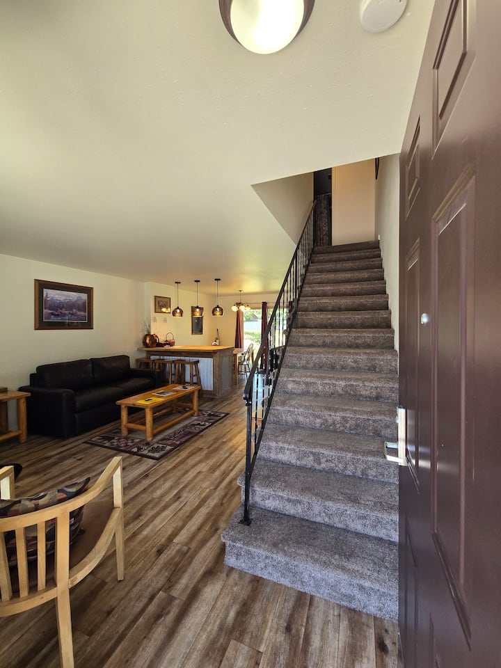 Chateau Rouge - 206 - Red Lodge, MT