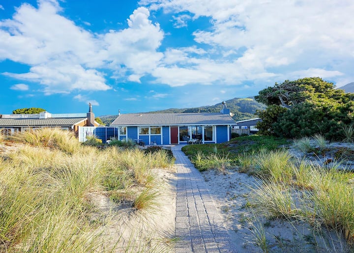 Cozy Oceanfront Getaway - Stinson Beach, CA