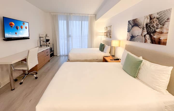 Beautiful Studio @ Beachwalk Resort - Hollywood, FL