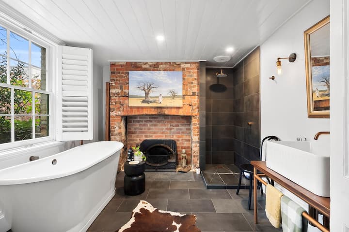 Gable House - Heritage Charm & Modern Luxury - Geelong