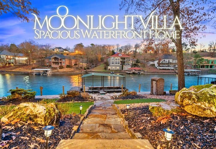 Spacious Lakefront Home With Private Boat Slip - Hot Springs, AR