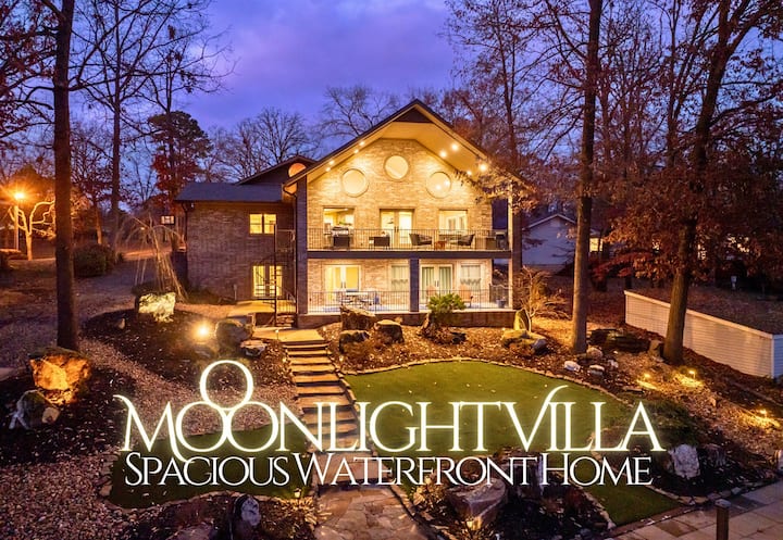 Spacious Lakefront Home With Private Boat Slip - Hot Springs, AR