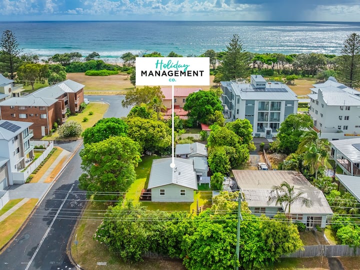 Cosy Pet Friendly Beach House - Kingscliff