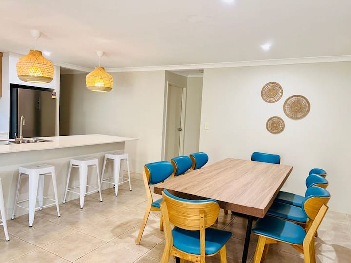 Busselton Beach Villa - Family & Pet Friendly - Busselton