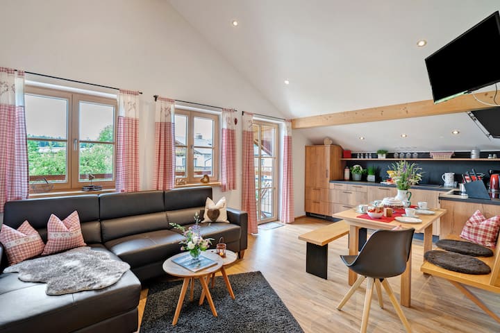 Neubau - Ferienwohnung Waldblick - Bad Endorf