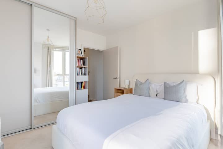 Beautifully Designed 1bd Hideaway, Mile End - London