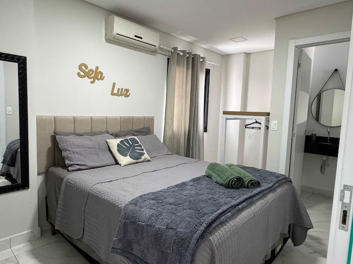 Apê Seja Luz  Novinho Perto Do Lago E Shopping - Toledo