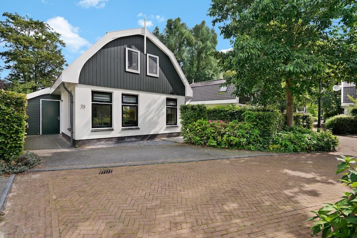 Koningshoeve 4 Personen Met 3 Slaapkamers - Bergen