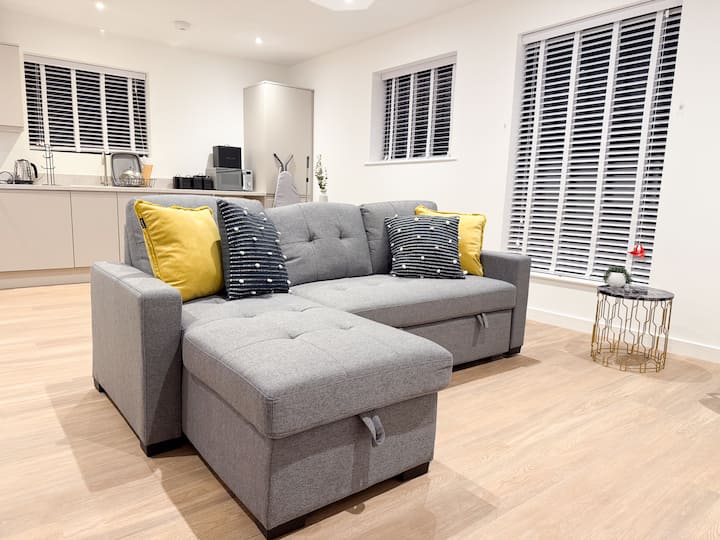 4 The Old Bank Apartments - Free Wifi & Parking - - St Neots