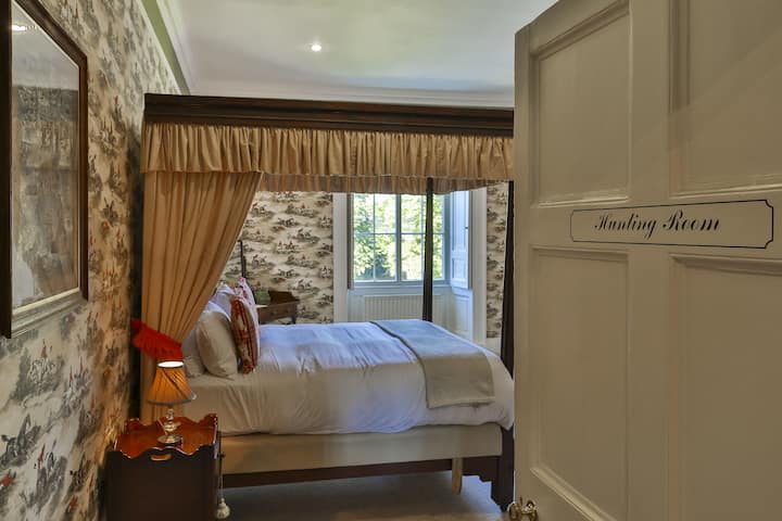 Slane Castle - (5 Bedroom Apartment) - Navan