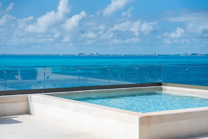 9br Luxury Beachfront Penthouse W/ Private Pool - Isla Mujeres