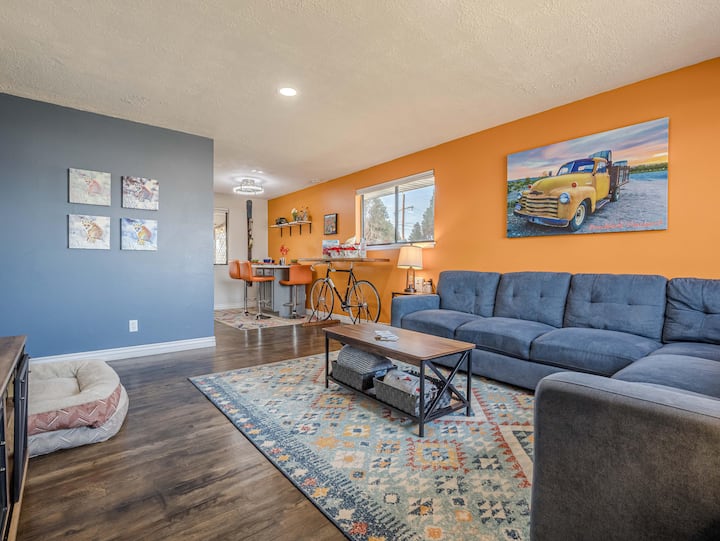 New! Eastside Sunset: In Town Updated & Beautiful - Grand Junction, CO