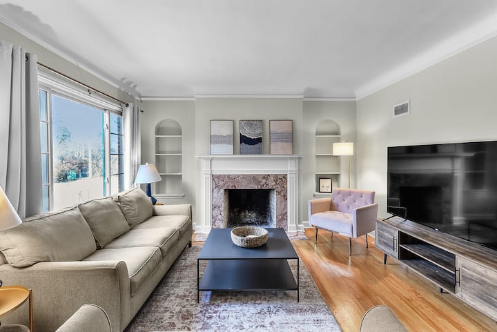 Omaha Tudor Retreat Home - Nebraska