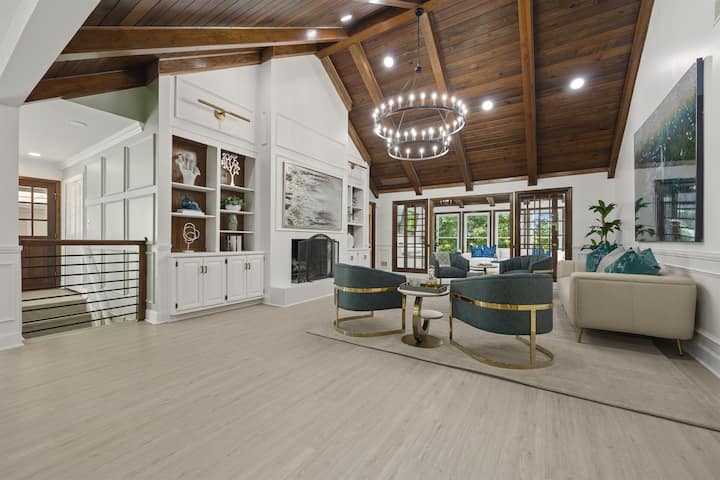 Luxe Family Home 5br | Game Room | Hot Tub&pool! - Atlanta, GA