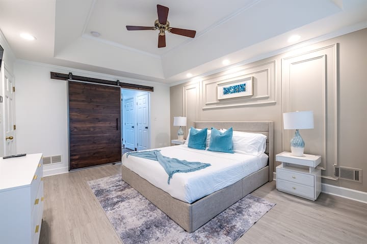 Spacious 5br Home | Game Room, Pool & Hot Tub - Marietta