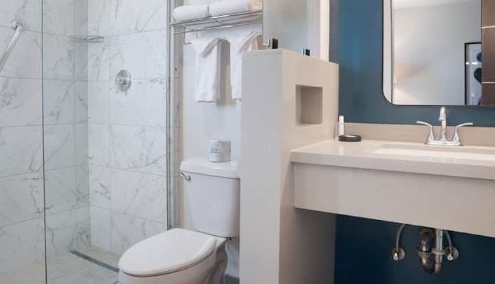 Two Beds In Hotel With 70-lane Bowling Center - Nevada