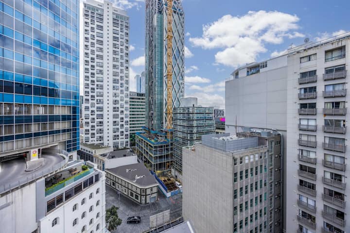 6 Beds In A Small Two Bedrooms - Auckland