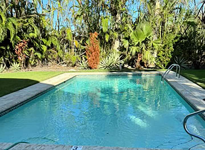 Beach Road Retreat: Your Sanibel Island Oasis Awai - Sanibel, FL