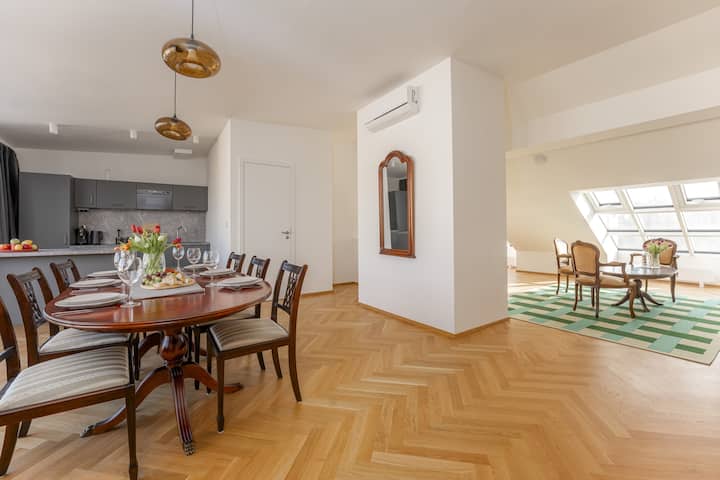 Antique Duplex Penthouse 3br With 3bath And Ac-503 - Prague