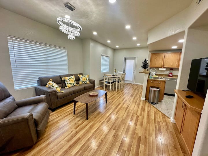 Cozy 2bdr Condo In Summerlin! - Spring Mountain Ranch State Park, Blue Diamond