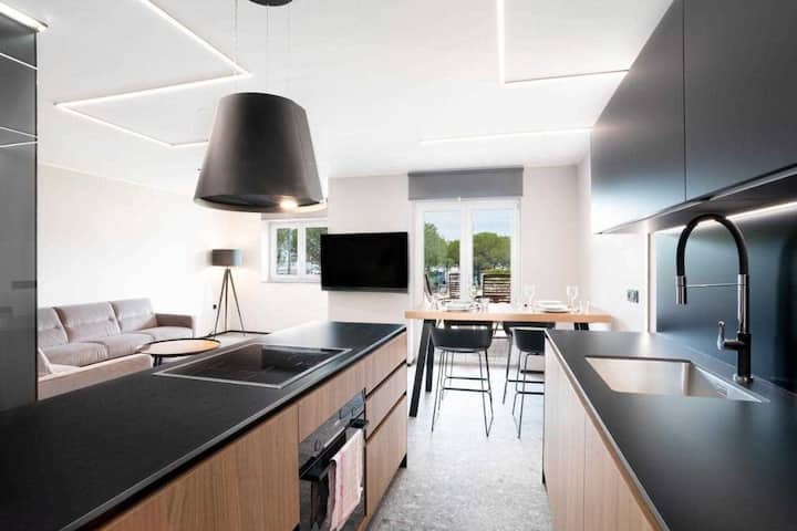Marina Two-bedroom Apartment Terrace Burin 100 - Izola