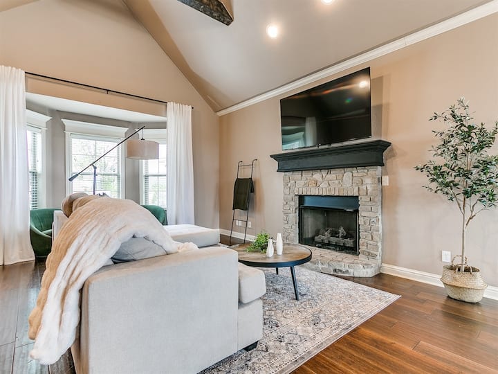 Welcome Home To Comfort And Convenience In Norman! - Norman, OK