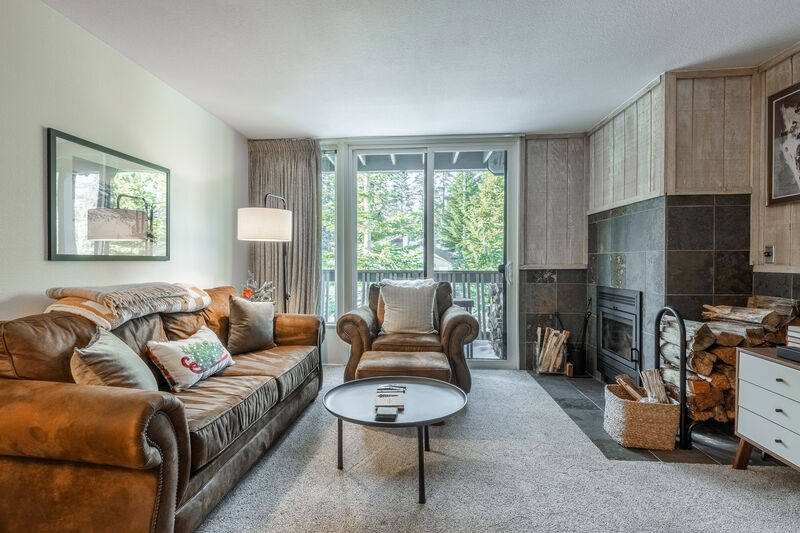 Crestview #3 1bed/2bath Close to Village/Shuttle - Condominiums for ...