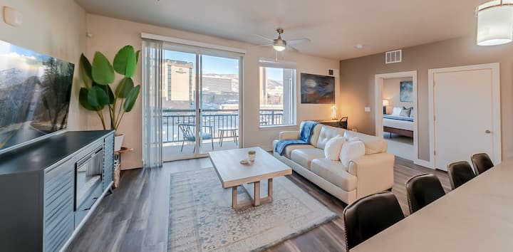 Grand Convention Centre 1br- Fireplace,hottub,pool - Salt Lake City, UT