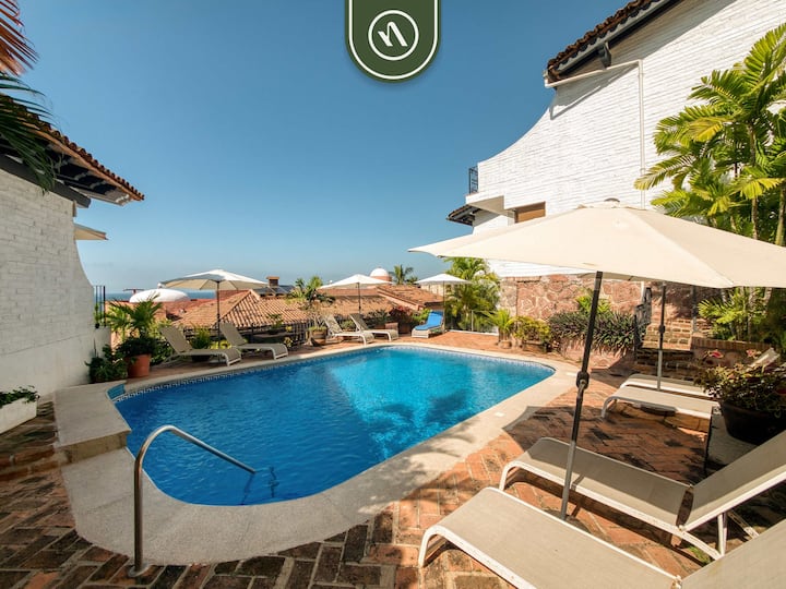 Oceanview 2 Br Unit- Steps Away From Beach - Pool - Puerto Vallarta