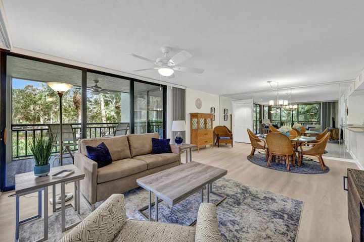 Private Beach Access, Pool/spa, Shops & Dining - Bonita Springs, FL