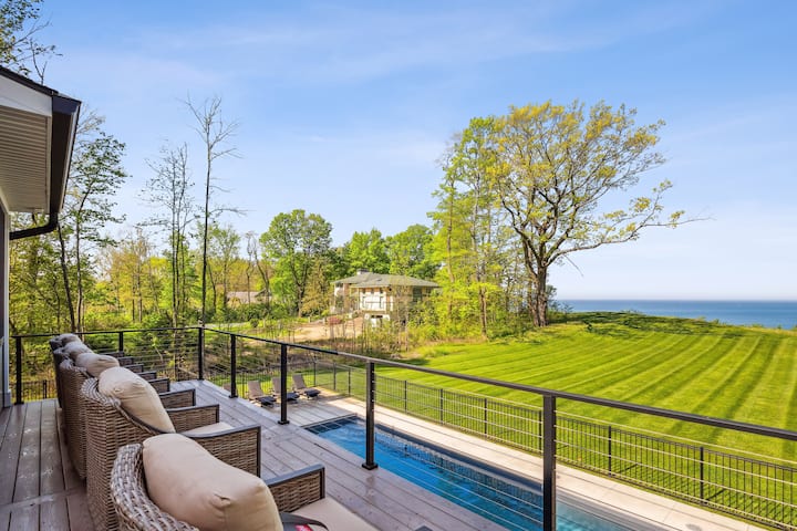 Lakefront Luxury, Private Pool, Hot Tub, Large - Benton Harbor, MI