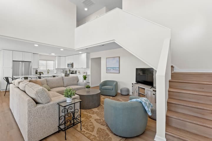 Private Pool | 4-min Walk To Beach | Fall Open - Ocean Isle Beach, NC