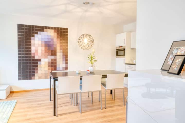 Charming 1-br Retreat With Coastal View - Blankenberge