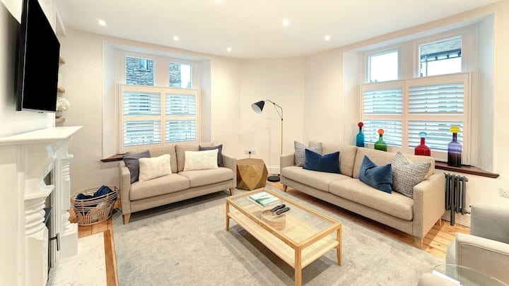 Beech Tops, Central Windermere, Sleeps 8 - Windermere