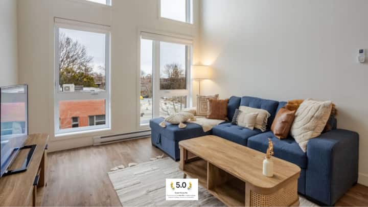 Mtl Trendy Hideaway In Rosemont - Montréal, QC