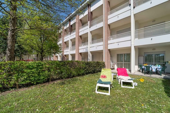 Bel Appartement Avec Terrasse Clôturée - Caorle