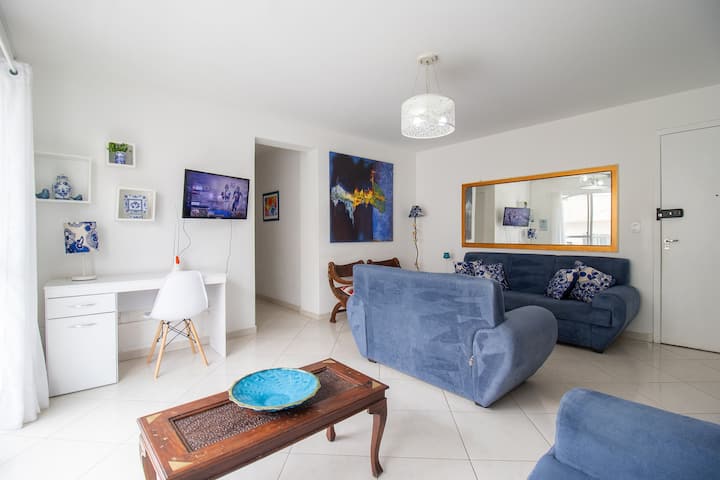 Anc112 - Quadra Mar, 3 Dorm, Sacada, Garagem - Balneario Camboriú