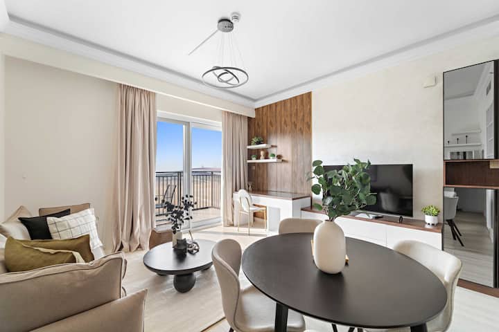 Silkhaus Canalside 1br | Water's Edge | Yas Island - Abu Dabi