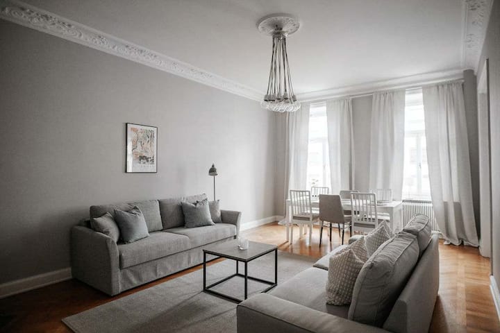 Cozy 2-bedroom Stay For 6 In Prime Location! - Stockholm