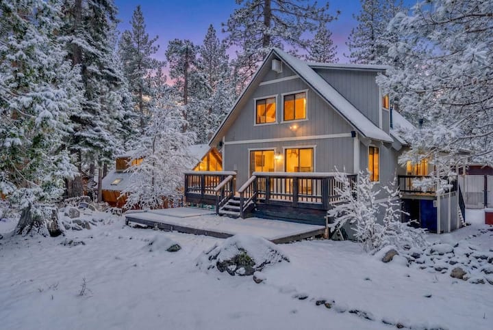 Cozy Kings Beach Vacation Rental With Deck - North Lake Tahoe, CA