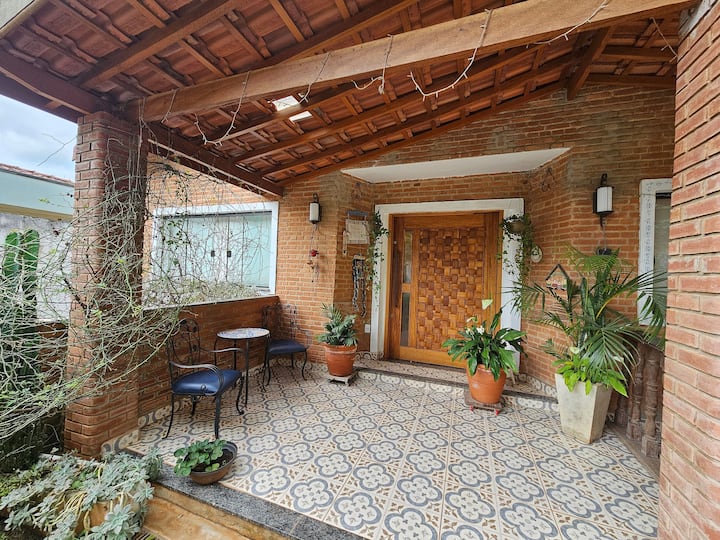 A Casa Da Vovó - O Chalezinho Studios - Serra Negra