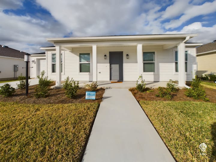 Cozy Cottage Near Eastport - Wildwood, FL