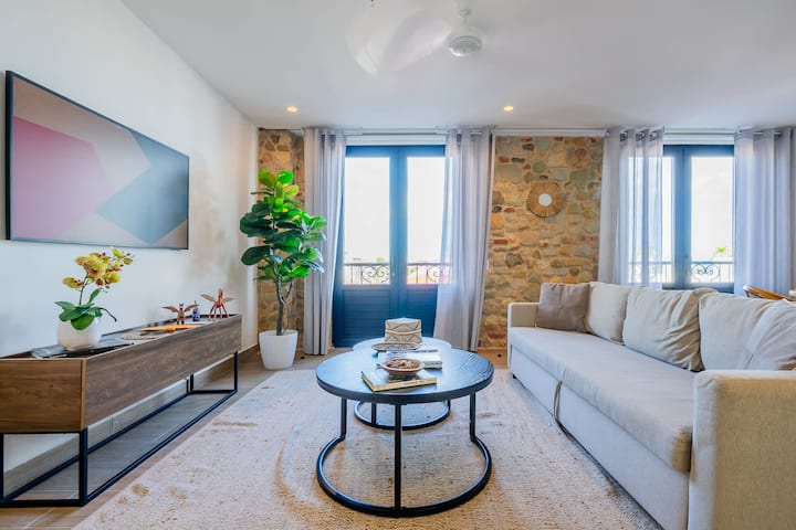 W* | Compacted1br W/ Balcony In Casco Viejo - Panama City