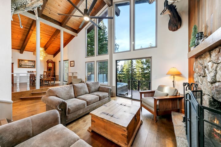 The Sportsman: 5br, Hot Tub, Sauna, Pets - South Lake Tahoe, CA