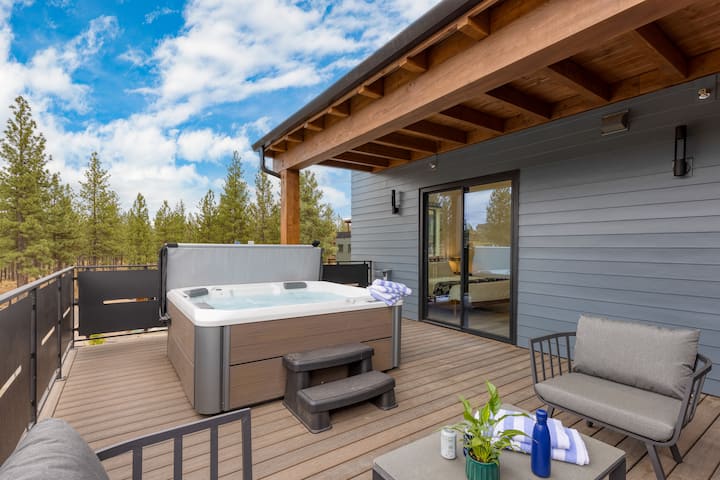 Sleeps 20 | Hot Tub + Near Dt | 4 Units | Aerie - 本德